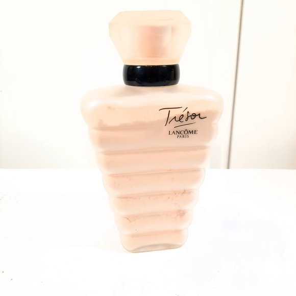 Lancome | Bath & Body | Tresor By Lancome Paris Perfumed Body Powder 35 ...